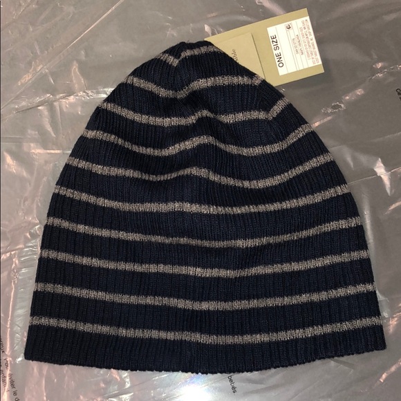 Goodfellow & Co | Accessories | Nwt Mens Reversible Beanie One Size ...